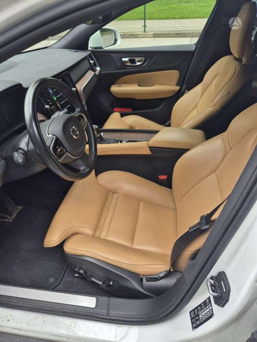 Белый Вольво V60 Cross Country 2020 в Клайпеда, объемом двигателя 1.97 л и пробегом 96 тыс. км за 25000 €, фото 8 на AUTOMOTO.COM.LV