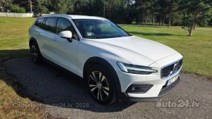 Белый Вольво V60 Cross Country 2020 в Таллин, объемом двигателя 2.00 л и пробегом 206 тыс. км за 18490 €, фото 7 на AUTOMOTO.COM.LV