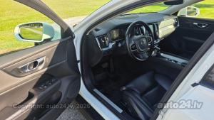 Белый Вольво V60 Cross Country 2020 в Таллин, объемом двигателя 2.00 л и пробегом 206 тыс. км за 18490 €, фото 16 на AUTOMOTO.COM.LV