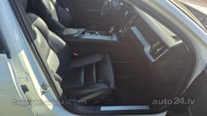 Белый Вольво V60 Cross Country 2020 в Таллин, объемом двигателя 2.00 л и пробегом 206 тыс. км за 18490 €, фото 17 на AUTOMOTO.COM.LV
