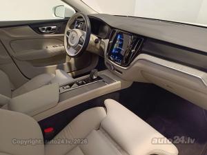 Белый Вольво V60 Cross Country 2021 в Таллин, объемом двигателя 2.00 л и пробегом 165 тыс. км за 24990 €, фото 9 на AUTOMOTO.COM.LV