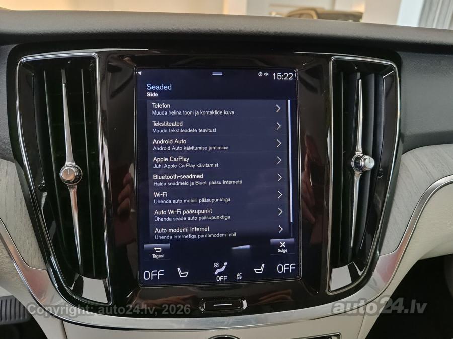 Белый Вольво V60 Cross Country 2021 в Таллин, объемом двигателя 2.00 л и пробегом 165 тыс. км за 24990 €, фото 15 на AUTOMOTO.COM.LV