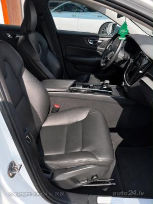 Balts Volvo V60 Cross Country 2023 Tallina, ar dzinēja tilpumu 2.00 L un nobraukumu 225 tūkst. km par 23900 €, foto 12 vietnē AUTOMOTO.COM.LV