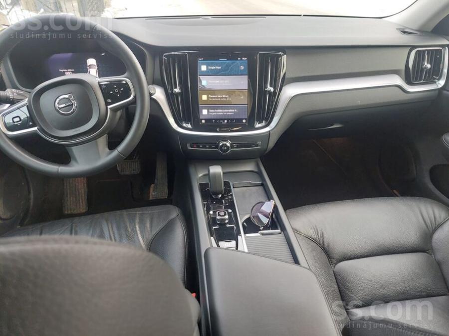 Volvo V60 2023 Rīga, ar dzinēja tilpumu 2.00 L un nobraukumu 0 tūkst. km par 35800 €, foto 14 vietnē AUTOMOTO.COM.LV