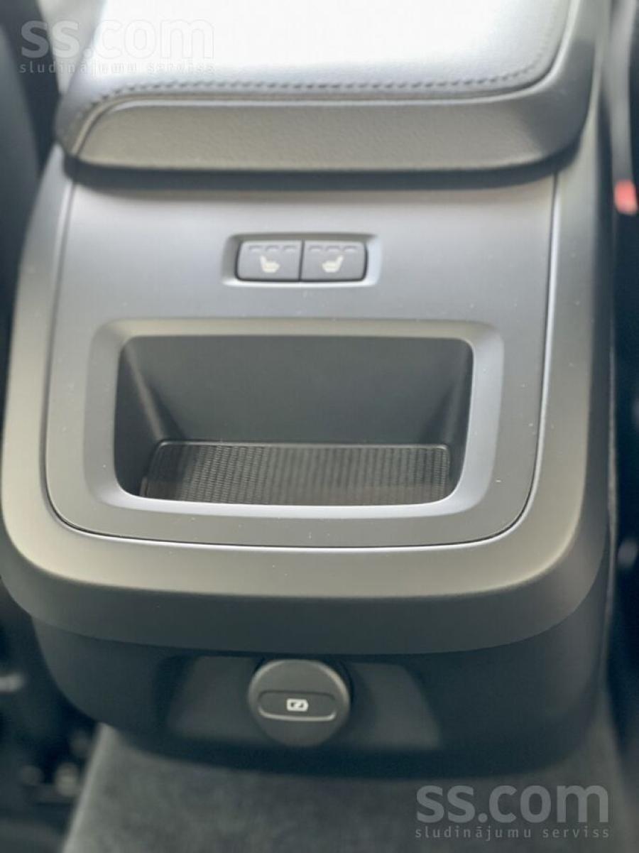 Volvo V60 2023 Rīga, ar dzinēja tilpumu 2.00 L un nobraukumu 0 tūkst. km par 35800 €, foto 20 vietnē AUTOMOTO.COM.LV