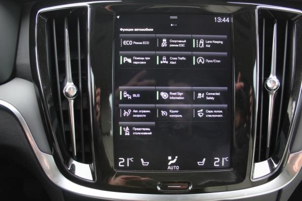 Зеленый Вольво B60 2018 в Рига, объемом двигателя 2.00 л и пробегом 210 тыс. км за 14250 €, фото 10 на AUTOMOTO.COM.LV