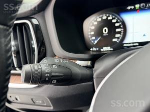 Green Volvo V60 2019 in Riga, with an engine capacity of 2.00 L and mileage of 208 thousand km for 18995 €, photo 23 on AUTOMOTO.COM.LV