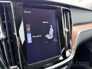 Green Volvo V60 2019 in Riga, with an engine capacity of 2.00 L and mileage of 208 thousand km for 18995 €, photo 30 on AUTOMOTO.COM.LV