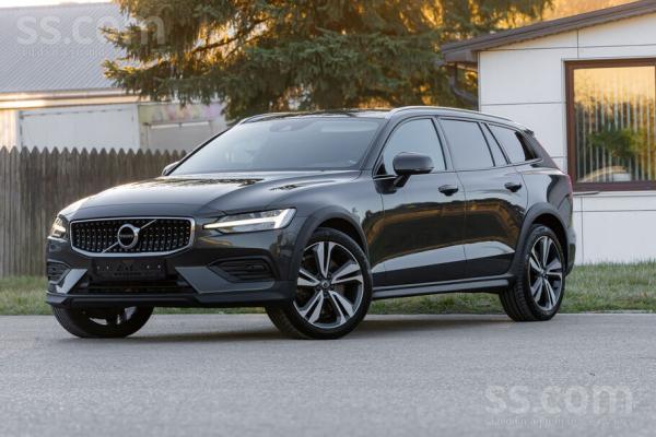 Zaļš Volvo V60 2019 Jelgava, ar dzinēja tilpumu 2.00 L un nobraukumu 0 tūkst. km par 18950 €, foto 1 vietnē AUTOMOTO.COM.LV
