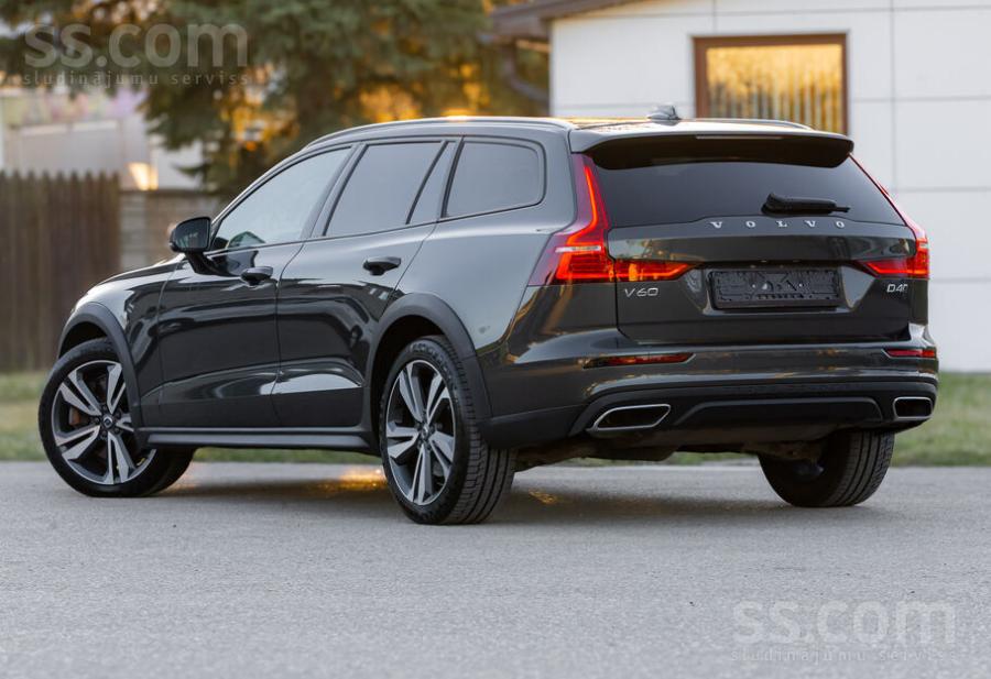 Zaļš Volvo V60 2019 Jelgava, ar dzinēja tilpumu 2.00 L un nobraukumu 0 tūkst. km par 18950 €, foto 6 vietnē AUTOMOTO.COM.LV