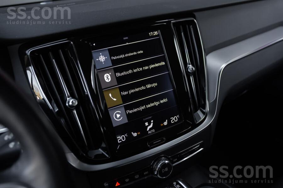 Zaļš Volvo V60 2019 Jelgava, ar dzinēja tilpumu 2.00 L un nobraukumu 0 tūkst. km par 18950 €, foto 20 vietnē AUTOMOTO.COM.LV