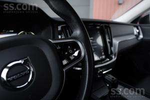 Zaļš Volvo V60 2019 Jelgava, ar dzinēja tilpumu 2.00 L un nobraukumu 0 tūkst. km par 18950 €, foto 27 vietnē AUTOMOTO.COM.LV