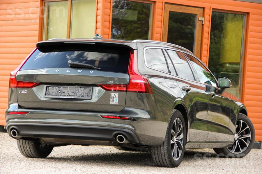 Zaļš Volvo V60 2020 Tukums, ar dzinēja tilpumu 2.00 L un nobraukumu 254 tūkst. km par 15490 €, foto 4 vietnē AUTOMOTO.COM.LV