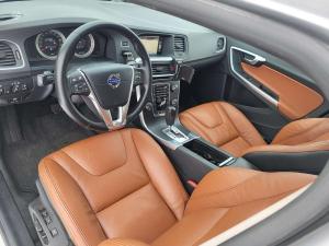 Pelēks Volvo V60 2011 Viļņa, ar dzinēja tilpumu 2.40 L un nobraukumu 287 tūkst. km par 5650 €, foto 14 vietnē AUTOMOTO.COM.LV