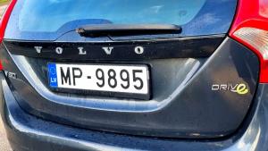 Grey Volvo V60 2011 in Cesis, with an engine capacity of 1.60 L and mileage of 319 thousand km for 3900 €, photo 7 on AUTOMOTO.COM.LV