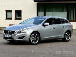 Grey Volvo V60 2011 in Riga, with an engine capacity of 2.00 L and mileage of 261 thousand km for 6350 €, photo  on AUTOMOTO.COM.LV