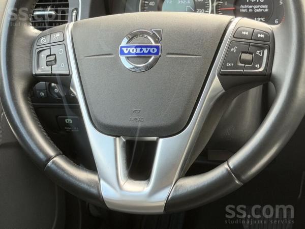 Pelēks Volvo V60 2011 Rīga, ar dzinēja tilpumu 2.00 L un nobraukumu 261 tūkst. km par 6350 €, foto 11 vietnē AUTOMOTO.COM.LV