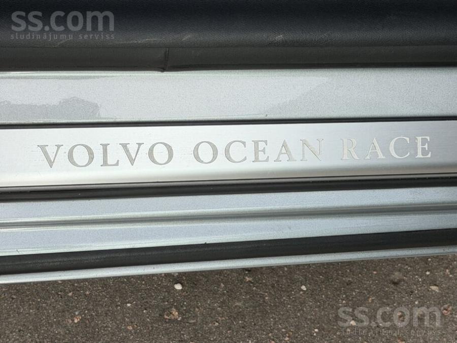 Grey Volvo V60 2011 in Riga, with an engine capacity of 2.00 L and mileage of 261 thousand km for 6350 €, photo 13 on AUTOMOTO.COM.LV