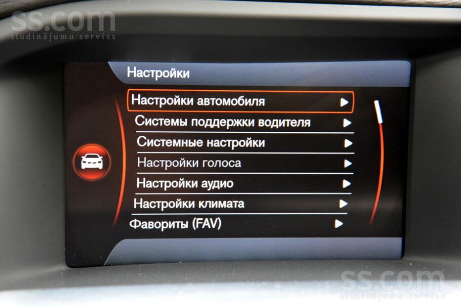 Pelēks Volvo V60 2012 Rīga, ar dzinēja tilpumu 2.00 L un nobraukumu 306 tūkst. km par 5450 €, foto 3 vietnē AUTOMOTO.COM.LV