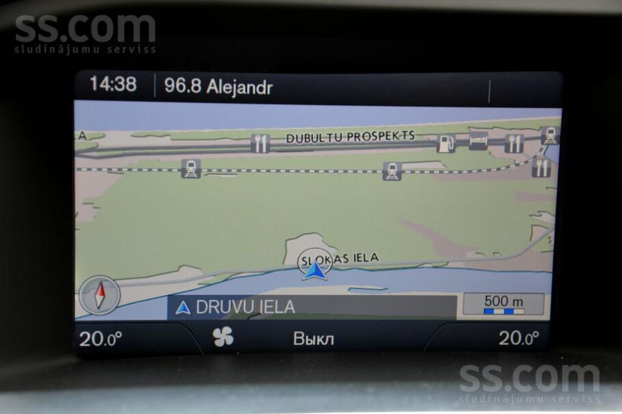 Pelēks Volvo V60 2012 Rīga, ar dzinēja tilpumu 2.00 L un nobraukumu 306 tūkst. km par 5450 €, foto 5 vietnē AUTOMOTO.COM.LV