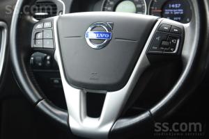 Pelēks Volvo V60 2012 Rīga, ar dzinēja tilpumu 2.00 L un nobraukumu 306 tūkst. km par 5450 €, foto 14 vietnē AUTOMOTO.COM.LV