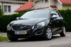 Pelēks Volvo V60 2012 Rīga, ar dzinēja tilpumu 2.00 L un nobraukumu 306 tūkst. km par 5450 €, foto 16 vietnē AUTOMOTO.COM.LV