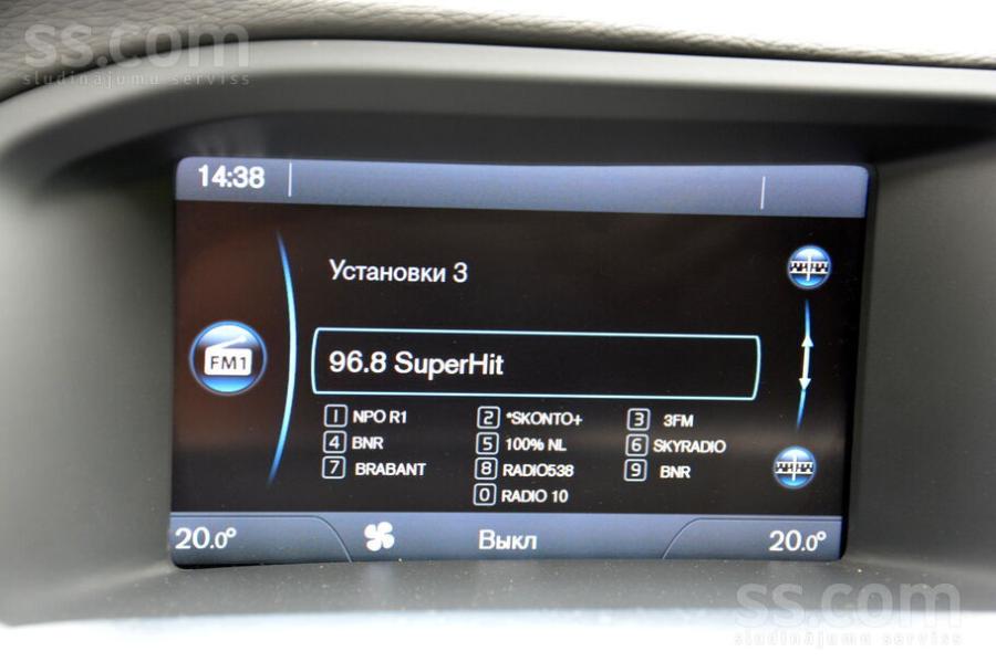 Pelēks Volvo V60 2012 Rīga, ar dzinēja tilpumu 2.00 L un nobraukumu 306 tūkst. km par 5450 €, foto 21 vietnē AUTOMOTO.COM.LV