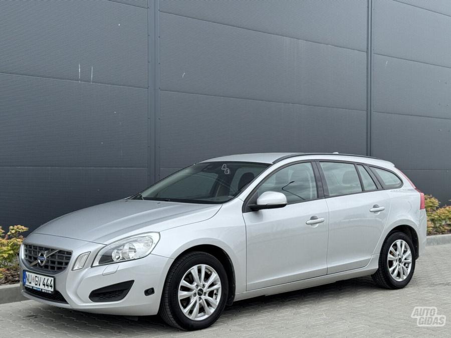 Pelēks Volvo V60 2013 Viļņa, ar dzinēja tilpumu 1.60 L un nobraukumu 191 tūkst. km par 4950 €, foto 1 vietnē AUTOMOTO.COM.LV