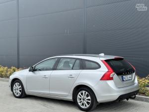 Pelēks Volvo V60 2013 Viļņa, ar dzinēja tilpumu 1.60 L un nobraukumu 191 tūkst. km par 4950 €, foto 3 vietnē AUTOMOTO.COM.LV