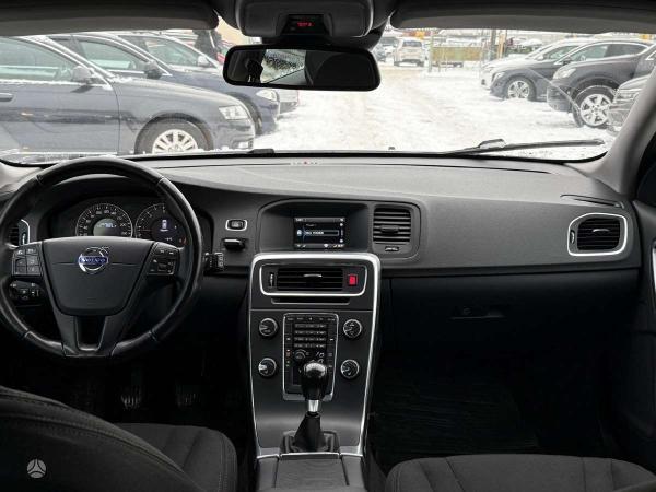 Pelēks Volvo V60 2013 Viļņa, ar dzinēja tilpumu 1.59 L un nobraukumu 191 tūkst. km par 4950 €, foto 7 vietnē AUTOMOTO.COM.LV