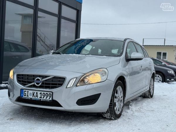 Grey Volvo V60 2013 in Vilnius, with an engine capacity of 1.60 L and mileage of 191 thousand km for 4950 €, photo 2 on AUTOMOTO.COM.LV