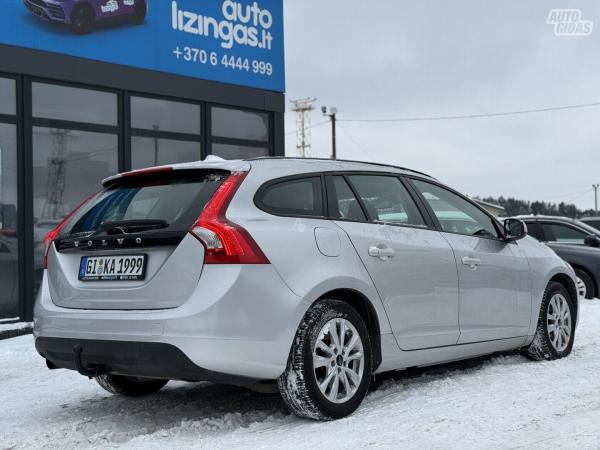 Grey Volvo V60 2013 in Vilnius, with an engine capacity of 1.60 L and mileage of 191 thousand km for 4950 €, photo 4 on AUTOMOTO.COM.LV