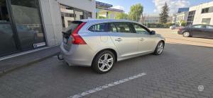 Grey Volvo V60 2013 in Vilnius, with an engine capacity of 2.40 L and mileage of 286 thousand km for 6999 €, photo 5 on AUTOMOTO.COM.LV