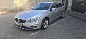 Grey Volvo V60 2013 in Vilnius, with an engine capacity of 2.40 L and mileage of 286 thousand km for 6999 €, photo 12 on AUTOMOTO.COM.LV
