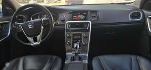 Grey Volvo V60 2013 in Vilnius, with an engine capacity of 2.40 L and mileage of 286 thousand km for 6999 €, photo 17 on AUTOMOTO.COM.LV