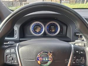 Grey Volvo V60 2013 in Riga, with an engine capacity of 2.00 L and mileage of 277 thousand km for 7250 €, photo 17 on AUTOMOTO.COM.LV