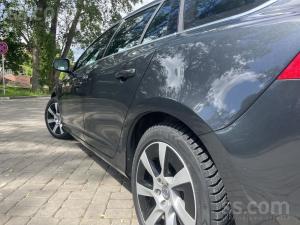 Grey Volvo V60 2014 in Ludza, with an engine capacity of 2.40 L and mileage of 330 thousand km for 8200 €, photo 18 on AUTOMOTO.COM.LV