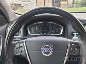 Pelēks Volvo V60 2014 Rīga, ar dzinēja tilpumu 2.00 L un nobraukumu 282 tūkst. km par 7495 €, foto 17 vietnē AUTOMOTO.COM.LV