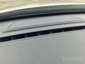 Pelēks Volvo V60 2014 Rīga, ar dzinēja tilpumu 2.00 L un nobraukumu 282 tūkst. km par 7495 €, foto 20 vietnē AUTOMOTO.COM.LV