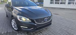 Pelēks Volvo V60 2014 Tauragė, ar dzinēja tilpumu 1.98 L un nobraukumu 400 tūkst. km par 4200 €, foto  vietnē AUTOMOTO.COM.LV