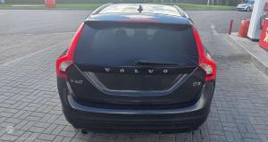 Pelēks Volvo V60 2014 Tauragė, ar dzinēja tilpumu 1.98 L un nobraukumu 400 tūkst. km par 4200 €, foto 6 vietnē AUTOMOTO.COM.LV