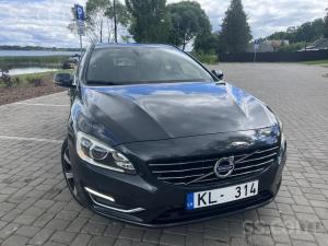 Grey Volvo V60 2014 in Ludza, with an engine capacity of 2.40 L and mileage of 332 thousand km for 7800 €, photo  on AUTOMOTO.COM.LV