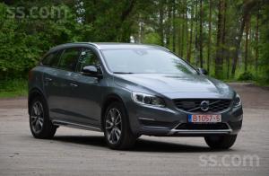 Grey Volvo V60 2015 in Riga, with an engine capacity of 2.40 L and mileage of 213 thousand km for 10250 €, photo 1 on AUTOMOTO.COM.LV