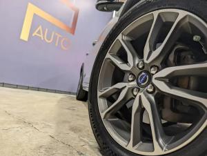 Pelēks Volvo V60 2016 Jūrmala, ar dzinēja tilpumu 2.00 L un nobraukumu 186 tūkst. km par 11950 €, foto 12 vietnē AUTOMOTO.COM.LV