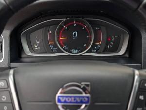 Pelēks Volvo V60 2016 Jūrmala, ar dzinēja tilpumu 2.00 L un nobraukumu 186 tūkst. km par 11950 €, foto 27 vietnē AUTOMOTO.COM.LV