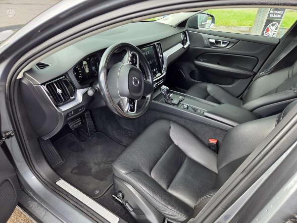 Pelēks Volvo V60 2018 Tauragė, ar dzinēja tilpumu 2.00 L un nobraukumu 264 tūkst. km par 11300 €, foto 11 vietnē AUTOMOTO.COM.LV