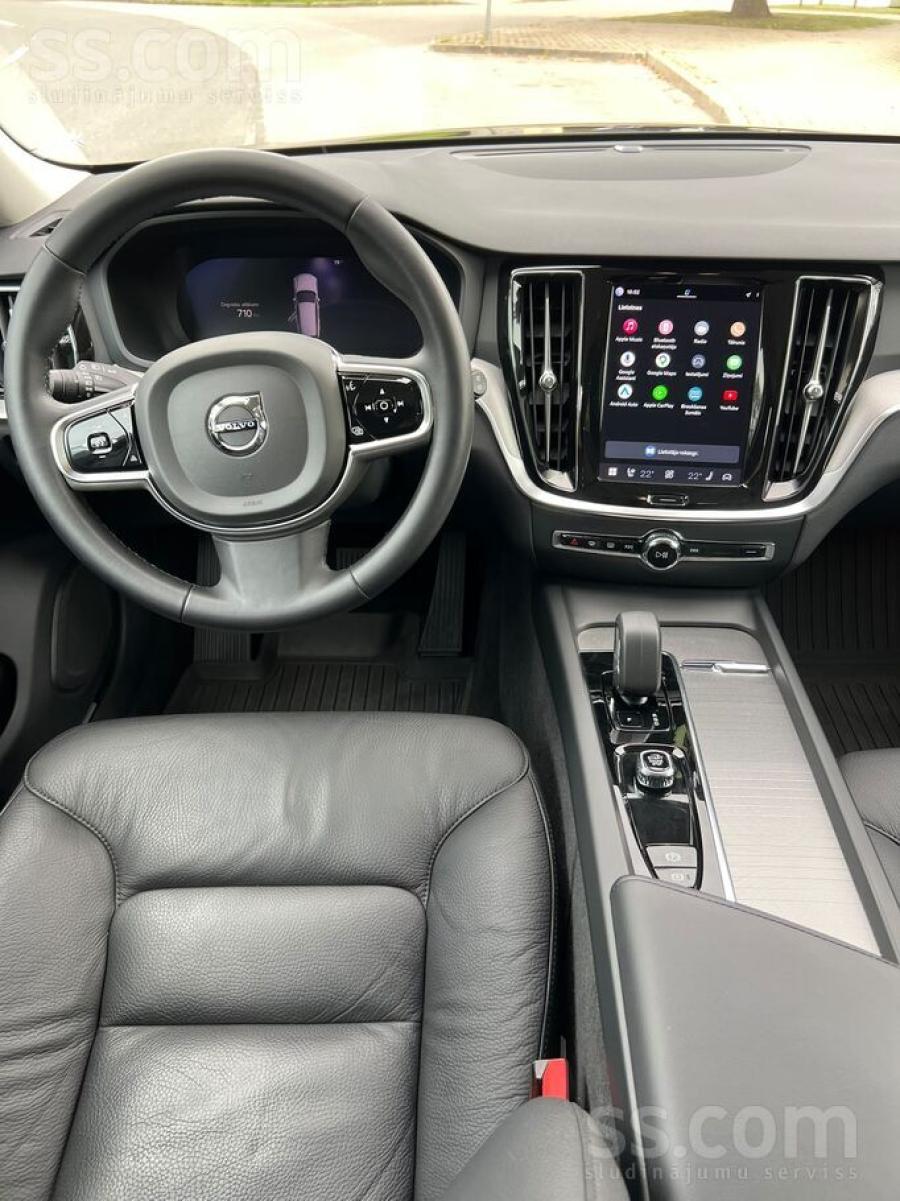 Pelēks Volvo V60 2024 Talsi, ar dzinēja tilpumu 2.00 L un nobraukumu 67 tūkst. km par 39900 €, foto 6 vietnē AUTOMOTO.COM.LV