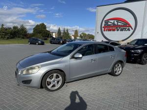 Pelēks Volvo V60 2011 Telšiai, ar dzinēja tilpumu 2.00 L un nobraukumu 257 tūkst. km par 3999 €, foto 3 vietnē AUTOMOTO.COM.LV