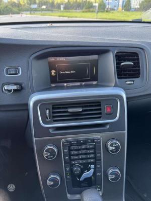 Pelēks Volvo V60 2011 Telšiai, ar dzinēja tilpumu 2.00 L un nobraukumu 257 tūkst. km par 3999 €, foto 20 vietnē AUTOMOTO.COM.LV