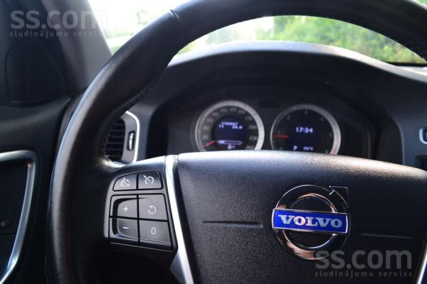 Pelēks Volvo V60 2010 Rīga, ar dzinēja tilpumu 2.00 L un nobraukumu 0 tūkst. km par 5700 €, foto 8 vietnē AUTOMOTO.COM.LV